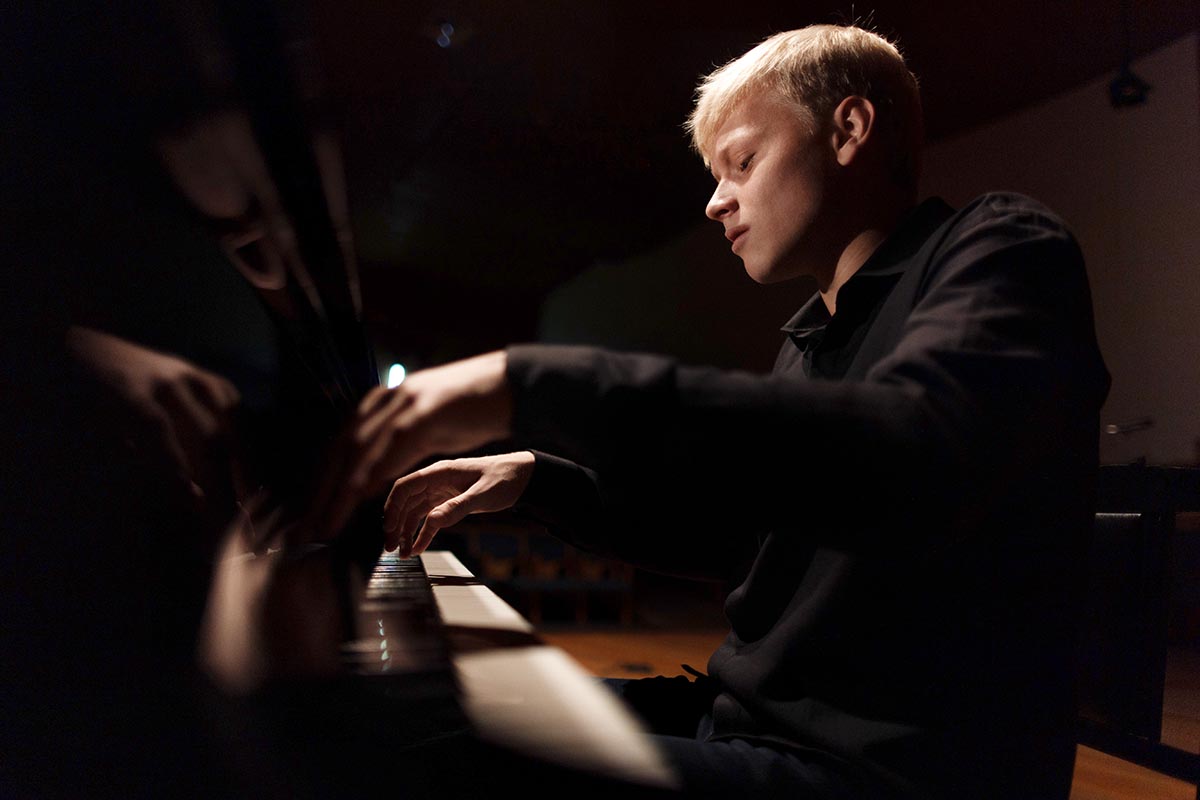 Performances - Alexander Malofeev