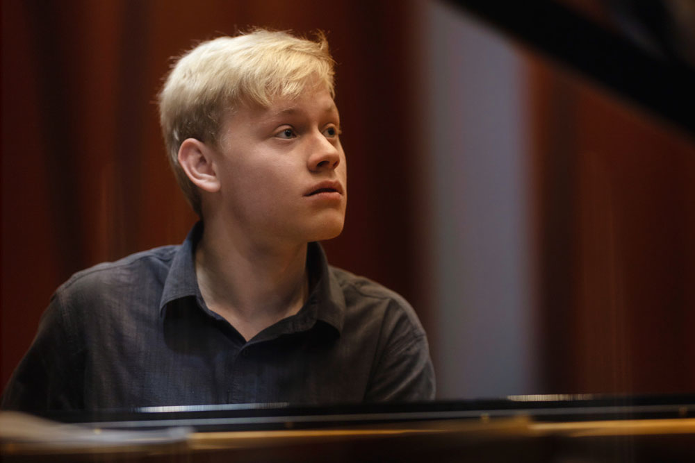 Performances - Alexander Malofeev